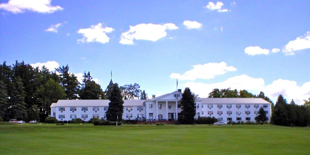 Golf at and around Poland Springs Resort in Maine By Len Ziehm